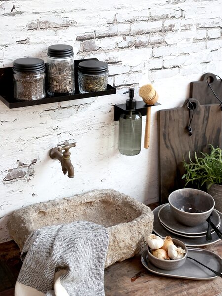 Čierna antik nástenná kovová polička na dávkovače Éternel - 14*7*6cm ...